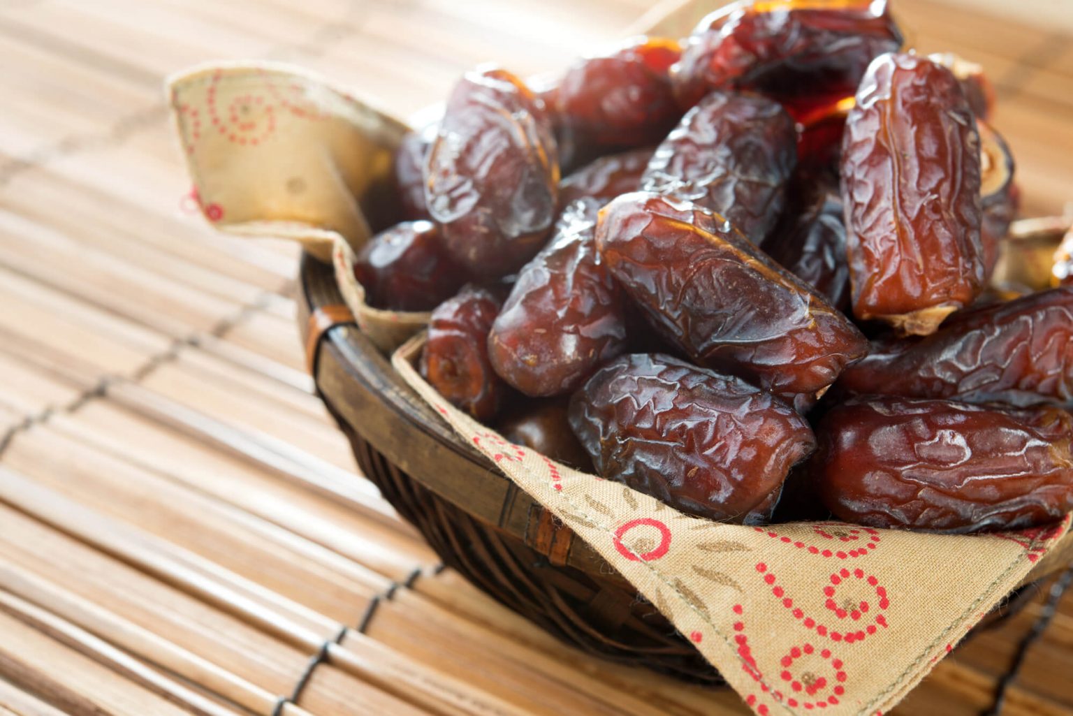 8 Ingredients That Burn Fat While You Sleep